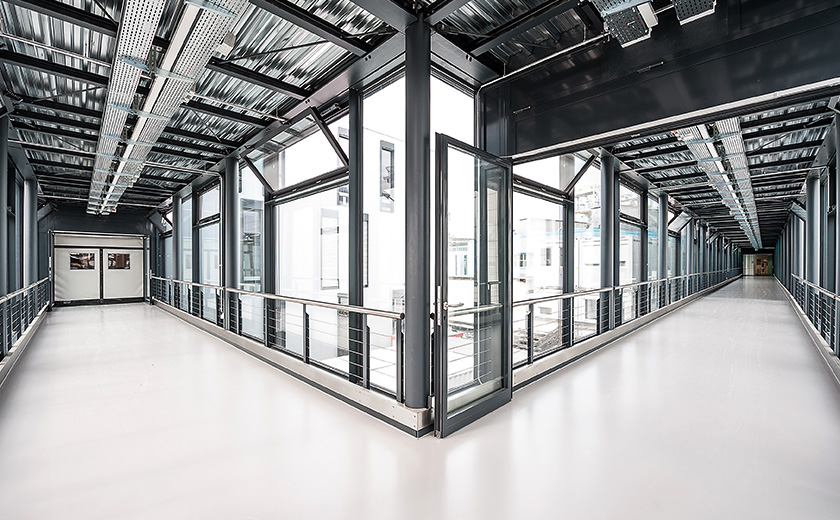 Referenz - CSL Behring Passerelle - Heinz Freitag AG